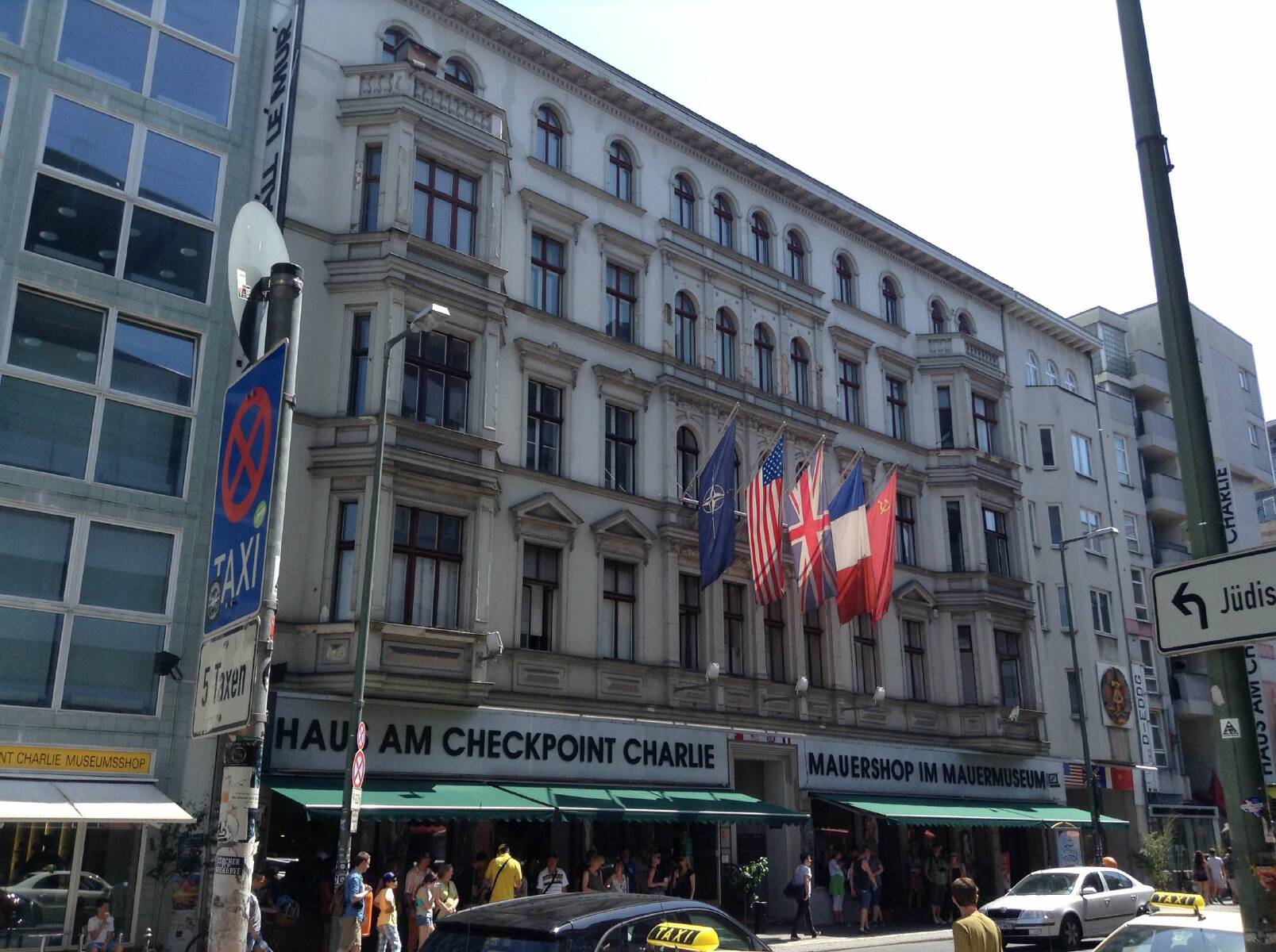 Checkpoint Charlie Museum